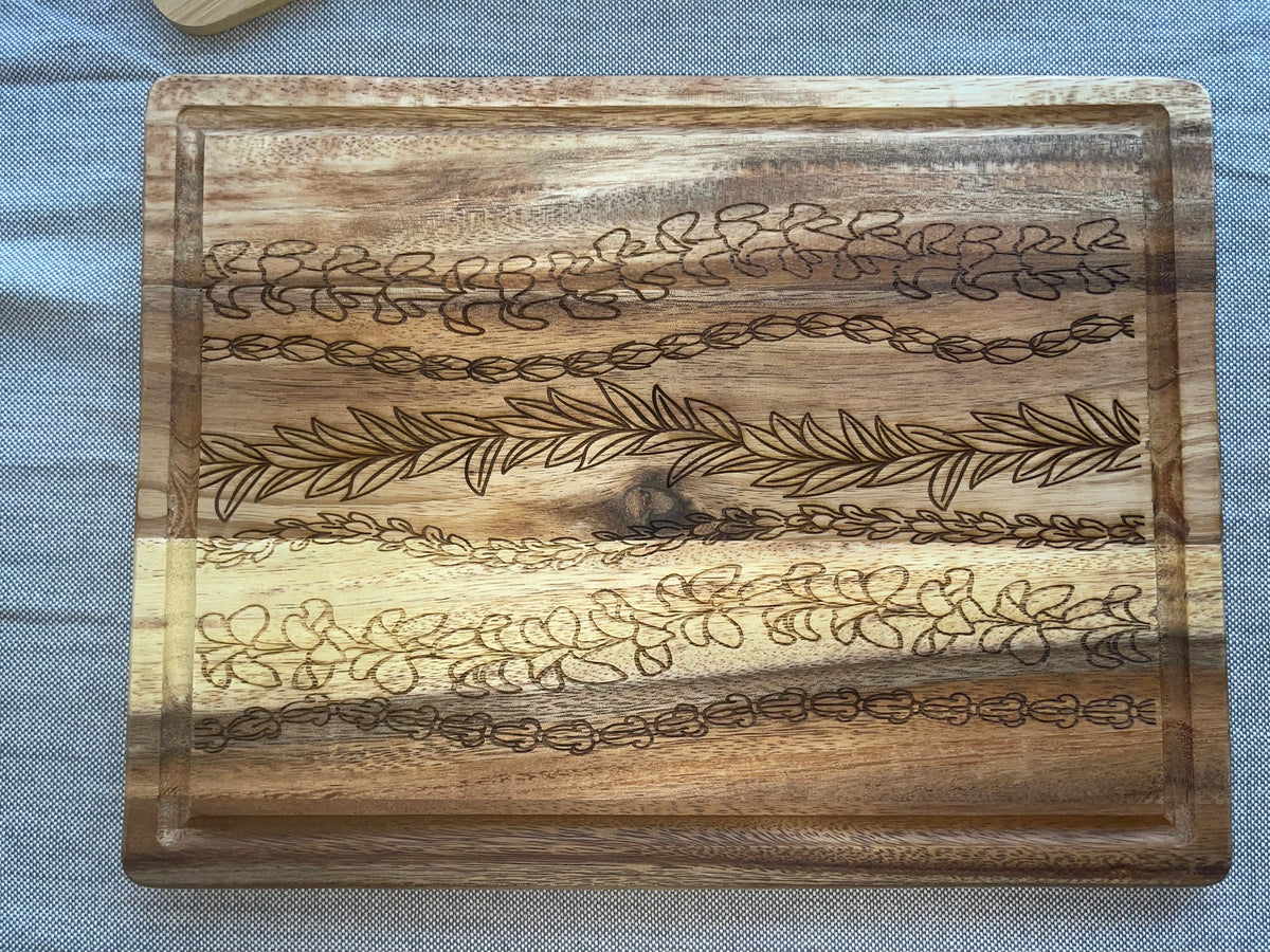 Multi Lei Strands Large Acacia Cutting Board – Kaimana Creations
